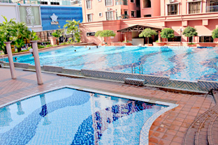 Marina Court Resort Facilities